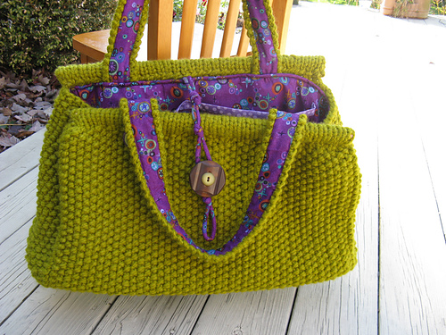 Ravelry: Satchel Grande / Big Bag pattern by Lion Brand Yarn