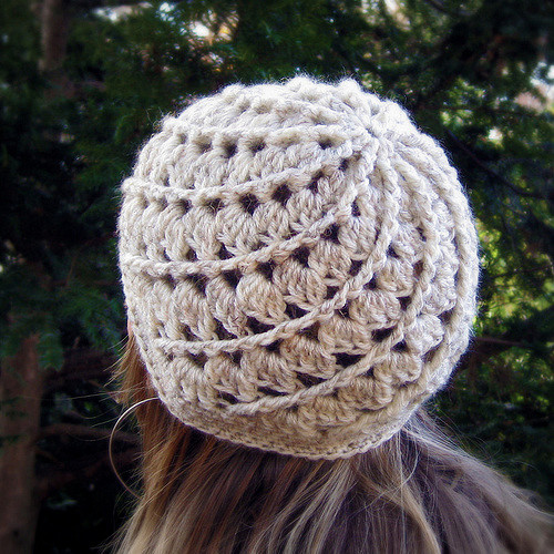 Ravelry: Jalena Hat pattern by Viktoria Gogolak