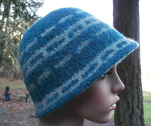Ravelry: Striped Kloche' Hat pattern by Kristi Holaas