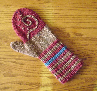 Ravelry: Overmitts pattern by Phyll Lagerman