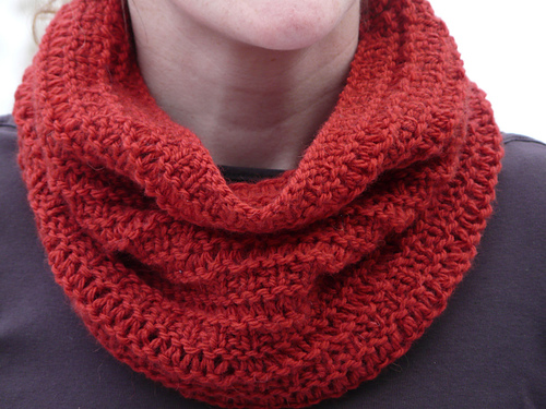 Ravelry: Reversatile Cowl pattern by Katie White