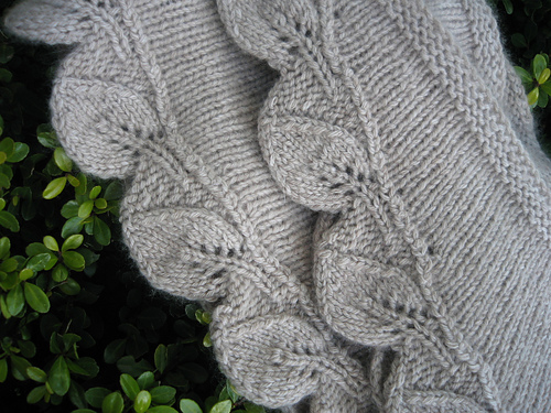 Ravelry: Cedar Leaf Shawlette pattern by Alana Dakos