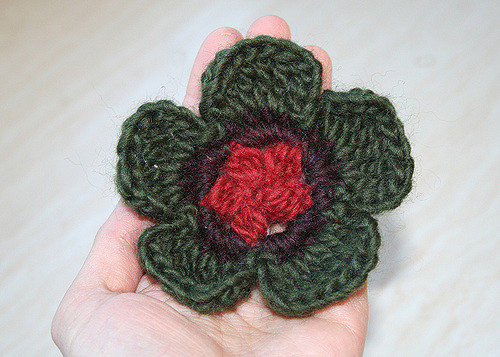Ravelry: Hellebore pattern by Lesley Stanfield