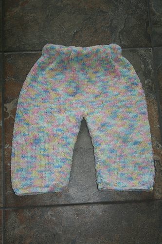 Ravelry: Baby's Britches pattern by Leigh Radford