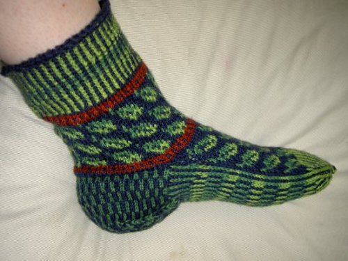Ravelry: Paatsama socks pattern by Katri Parovuori