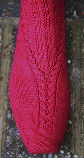 Ravelry: Ruby Slippers pattern by Inna Zakharevich