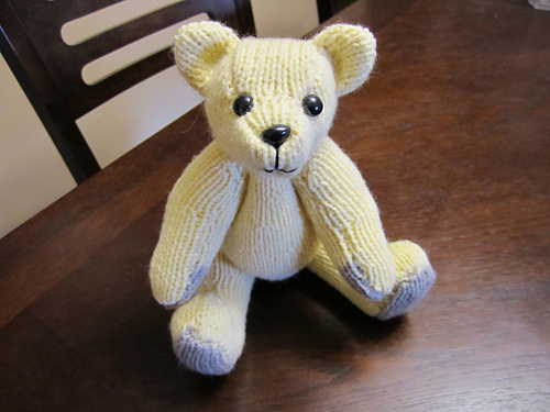 Ravelry: The Bear pattern by Alan Dart