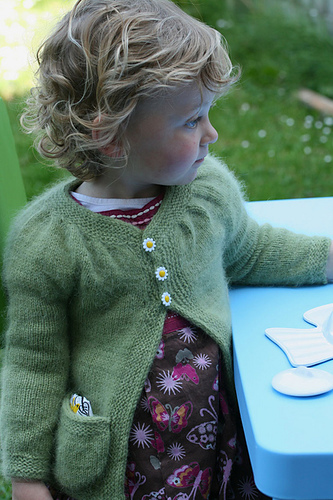 Ravelry: Mini Manu pattern by Kate Davies Designs