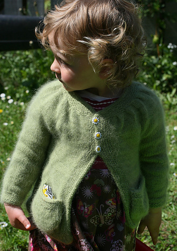 Ravelry: Mini Manu pattern by Kate Davies Designs