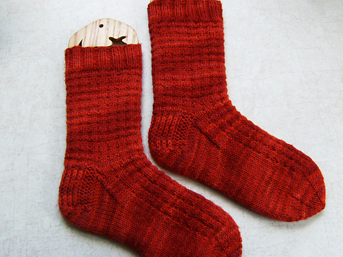 Ravelry: Purl Bump Worsted Flap and Gusset Sock pattern by Kathleen Taylor