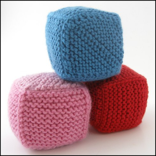 Ravelry: Two Seam Cube pattern by Clare Doornbos