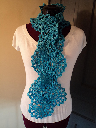 Ravelry: Victoria Scarf pattern by Robyn Chachula