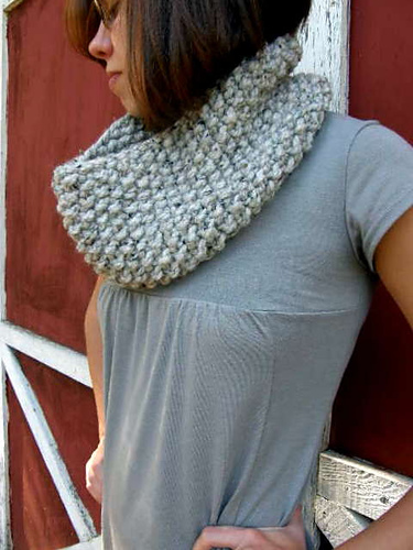 Ravelry: Oversized Cowl pattern by Jennifer Kelley