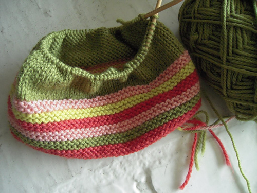 Ravelry: Striped Band Hat pattern by Patons