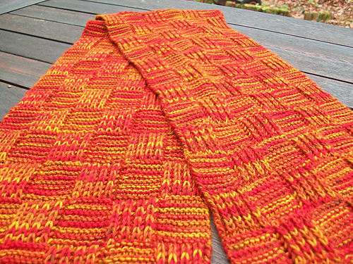 Ravelry: Checkerboard scarf pattern by Phazelia
