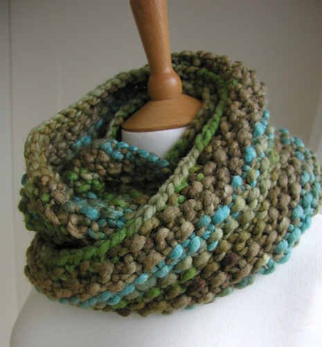 Ravelry: Indie Circular Scarf pattern by Julia Marsh