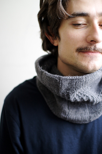 Ravelry: Mar's Cowl pattern by Emma Fassio