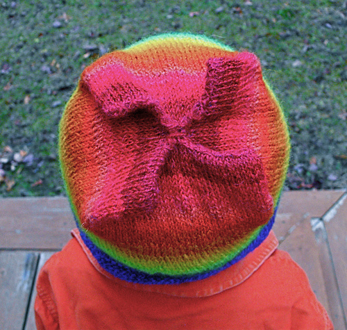 Ravelry: Pinwheel Hat pattern by Jessie Driscoll