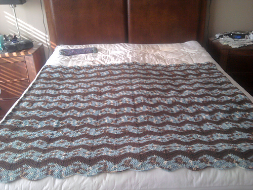Ravelry: Ripple Blanket pattern by Lindsay Mayo