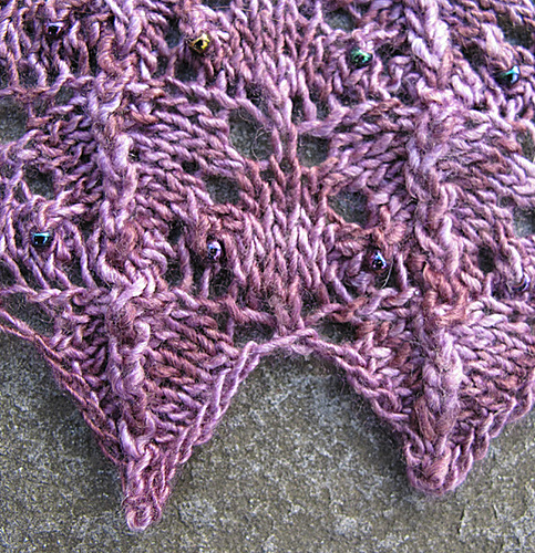 Ravelry: Aventina pattern by Laura Nelkin