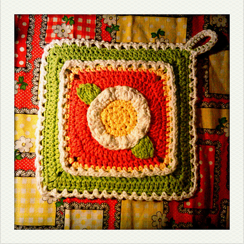 Ravelry: Pretty Posey Flower Square pattern by Amelia Beebe