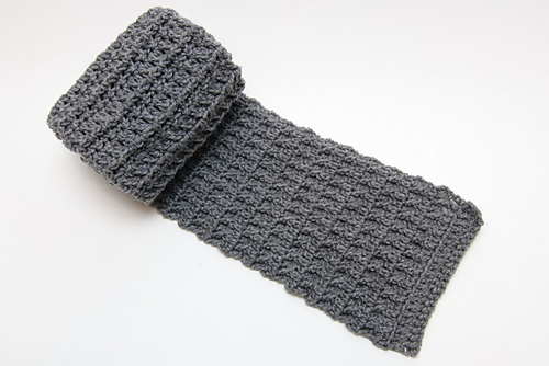 Ravelry: Reversible Ribs and Ridges Scarf pattern by Lady Elsinore