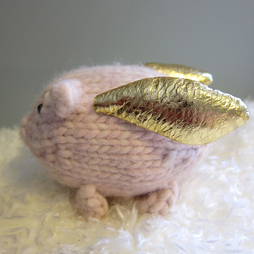 Ravelry: Flying Pig pattern by Kathy Lewinski