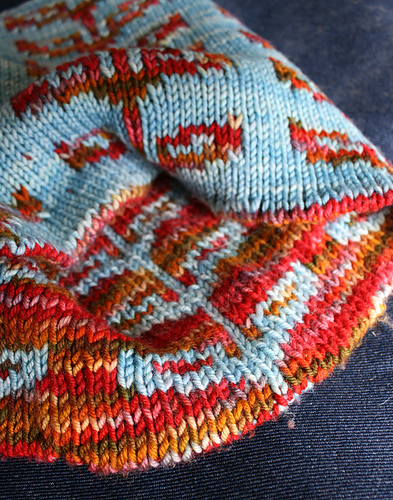 Ravelry: Sprout - Double Knit Cowl pattern by Jill Draper