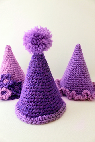 Ravelry: Party Hats pattern by Mamachee