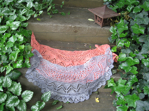 Ravelry: Graceful Curve, Shawl pattern by Mary Triplett