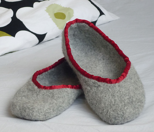 Ravelry: Two Hour Felted Slippers pattern by Nene
