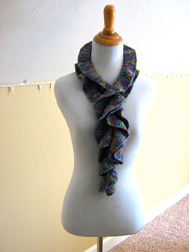 Ravelry: The Helix Scarf pattern by Stephenie Gaustad