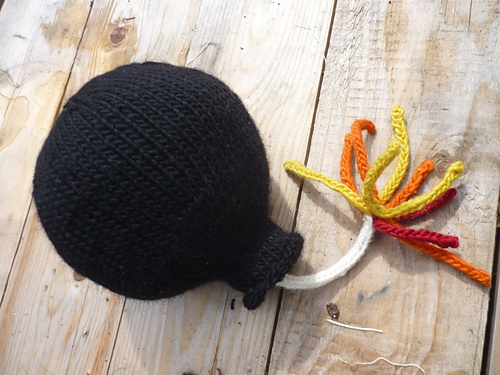 Ravelry: Bomb pattern by Maker Magpie