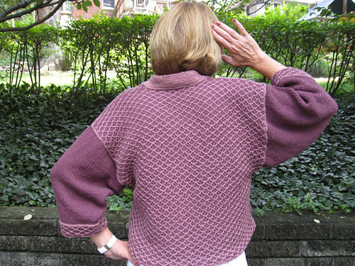 Ravelry: Roiyaru Fusuma Karaginu pattern by Vicki Square