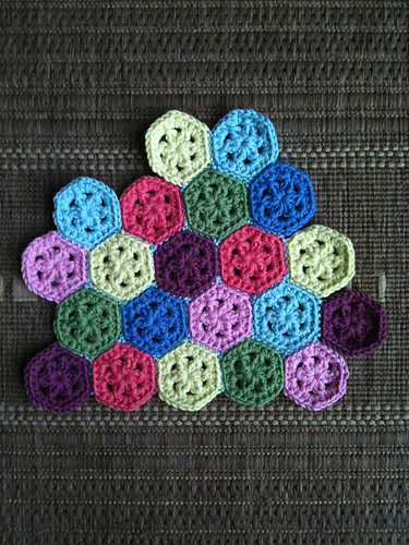 Ravelry: Mini Hexagon Pattern pattern by Jacquie - Bunny Mummy