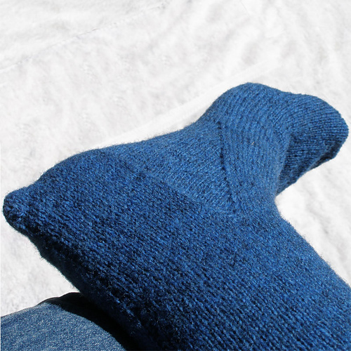 Ravelry: Common Heel stockings pattern by Chris Laning