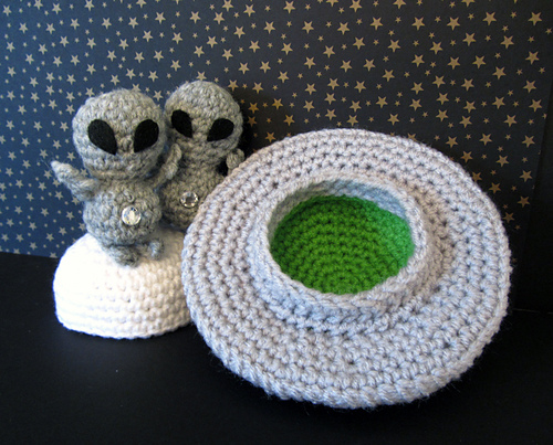 Ravelry: UFO pattern by Katie Christy