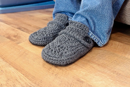 Ravelry: Opa House Shoes Slippers pattern by Mamachee