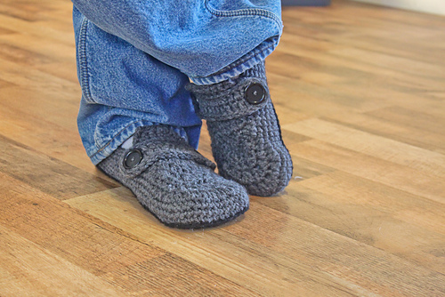 Ravelry: Opa House Shoes Slippers pattern by CrochetAK