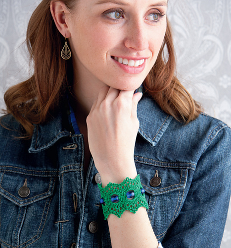 Ravelry: Mystic Cuff pattern by Robyn Chachula