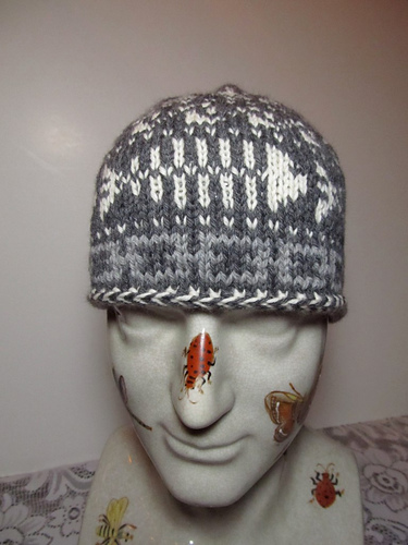 Ravelry: Fishbones Skull Cap pattern by Lisa McFetridge