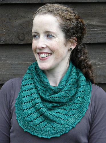 Ravelry: Issa pattern by Katie White