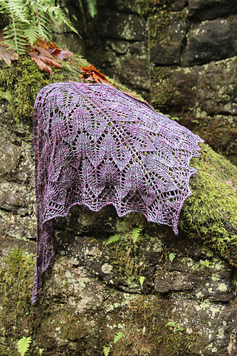 Ravelry: Laurelwood pattern by Raya Budrevich