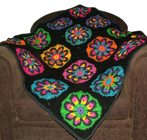 Ravelry: Big Flower Afghan pattern by Renate Kirkpatrick