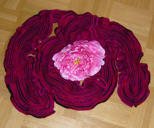 Ravelry: RememberToDance pattern by Julie Roeder