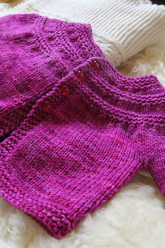 Ravelry: The Easy baby cardi pattern by Marte Salvesen