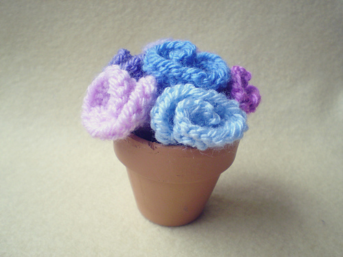 Ravelry: Flower Ball pattern by Frankie Brown