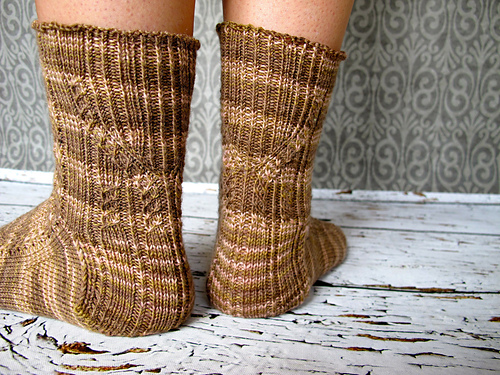 Ravelry: Sapient Pearwood Socks pattern by Rachel Coopey