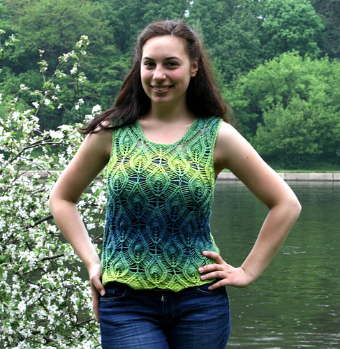 Ravelry: # 39 Top pattern by Lang Yarns