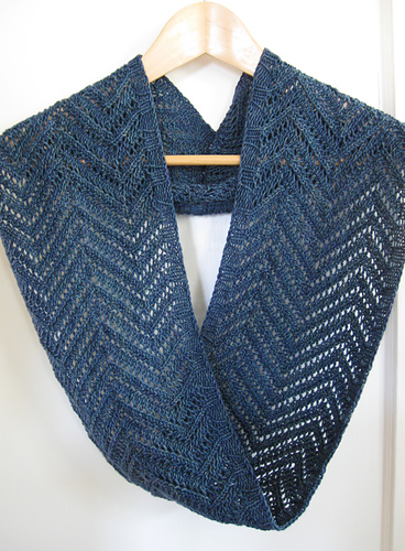 Ravelry: Crooked Lines pattern by Karalee Harding